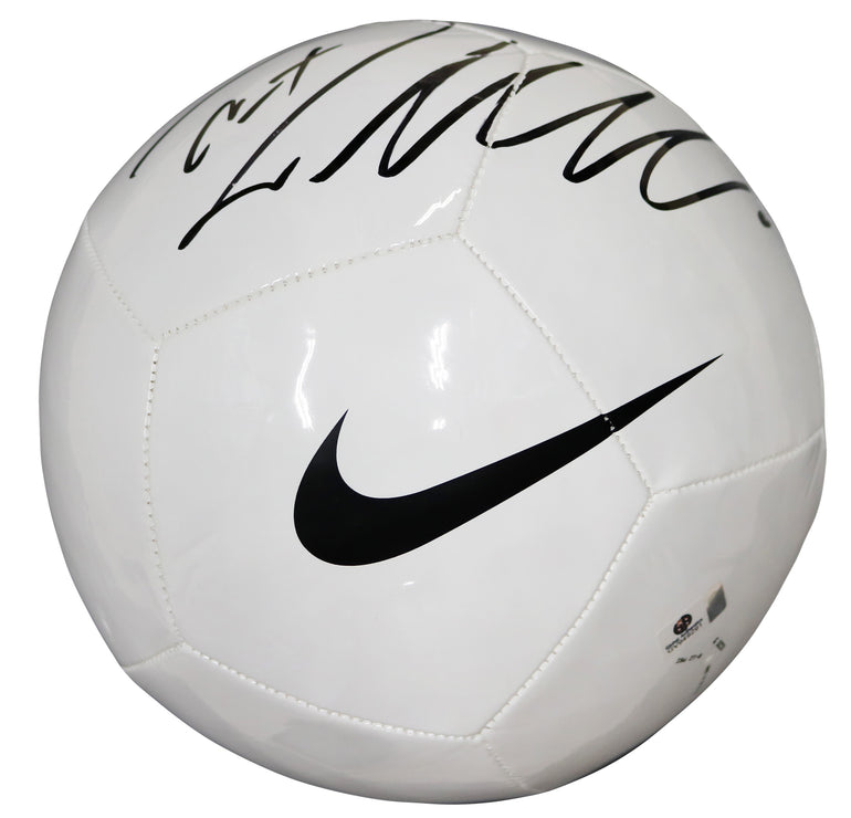 Autographed Soccer Balls – Sports-Autographs.com